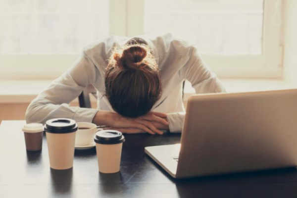 Feeling Sleepy All The Time - 8 Reasons And Solutions - The Holistic ...